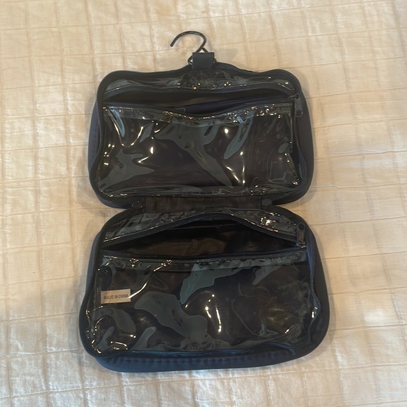 Continental AirLines | Bags | Continental Airlines Travel Toiletry Bag ...